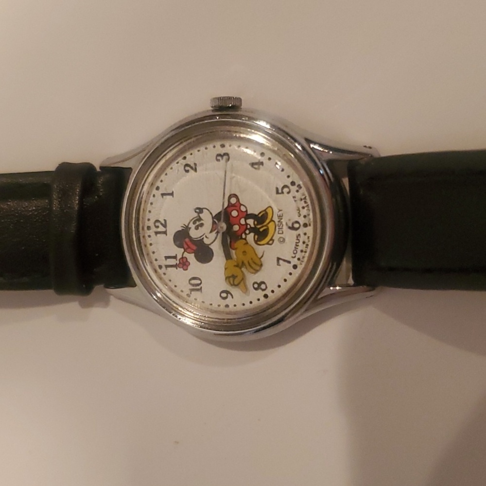 Rare Vintage Minnie Mouse Watch - Gem